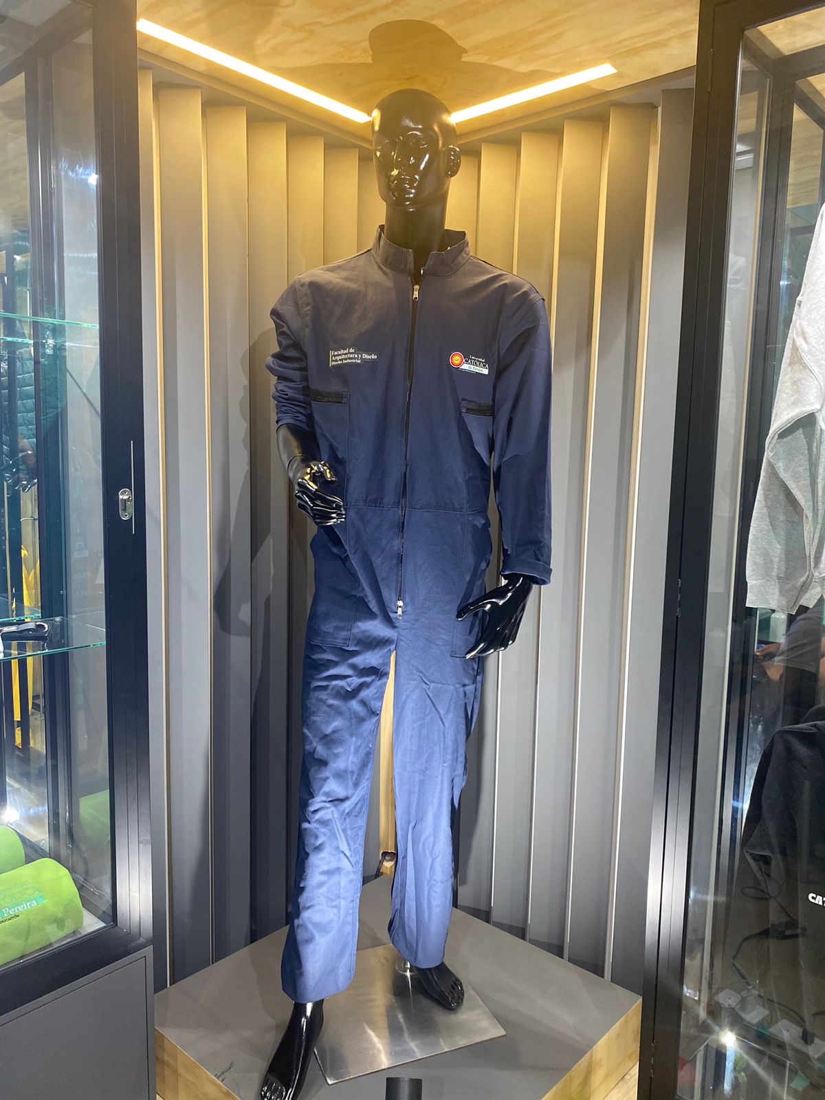 Overol - Diseño Industrial - La tienda de la U